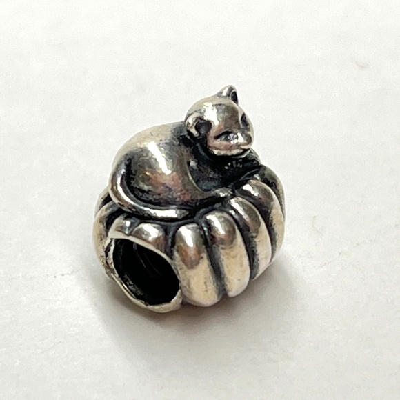 Pandora | Jewelry | Pandora Silver Cat Bead | Poshmark